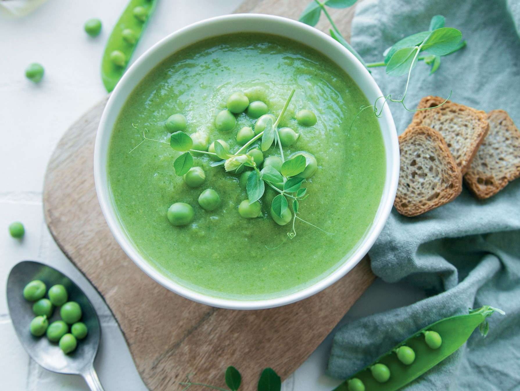 Potage aux petits pois verts- Plantes et Santé